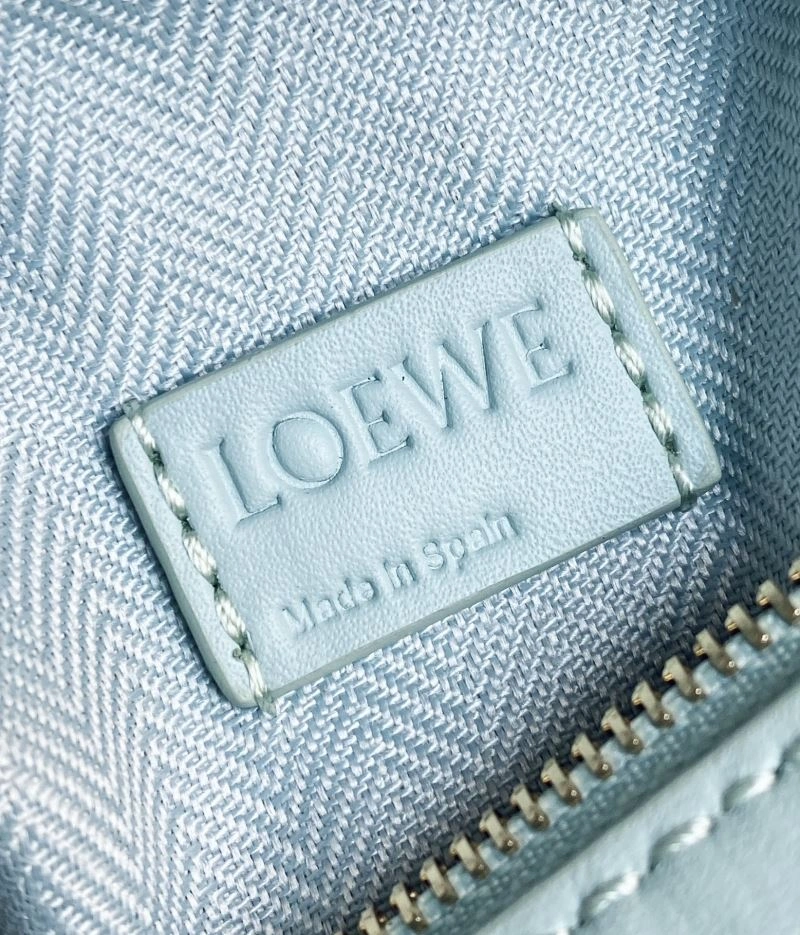 High fidelity Loewe Puzzle Bags