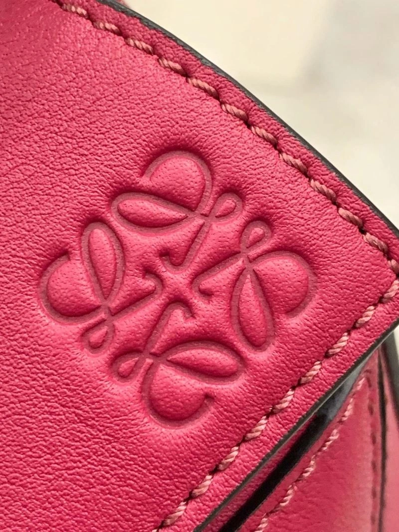 Accurate model Loewe Puzzle Bags