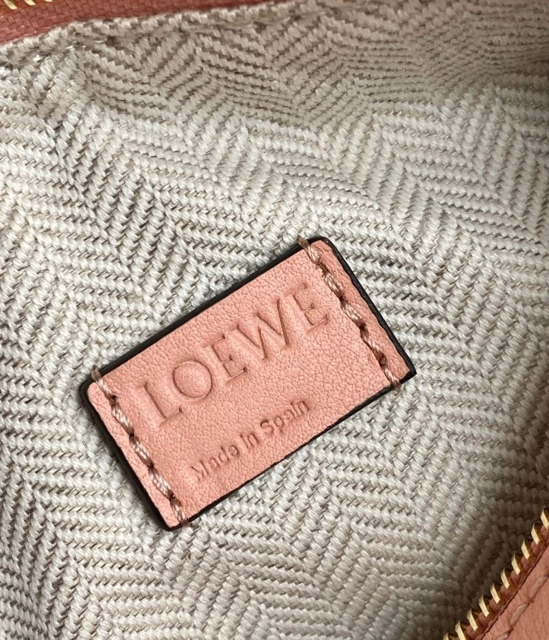 Official Loewe Puzzle Bags