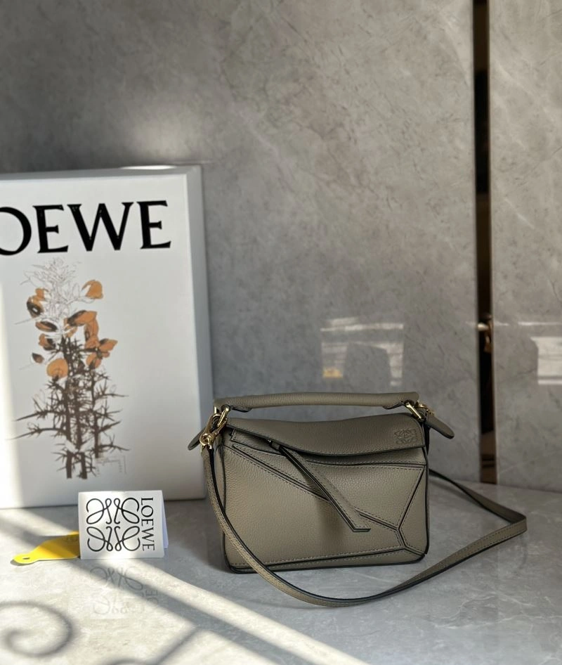 Loewe Puzzle Bags