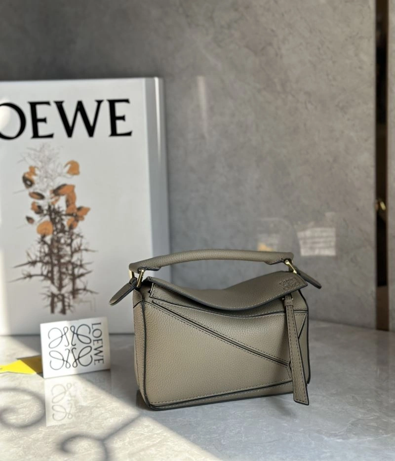 Brand-original Loewe Puzzle Bags