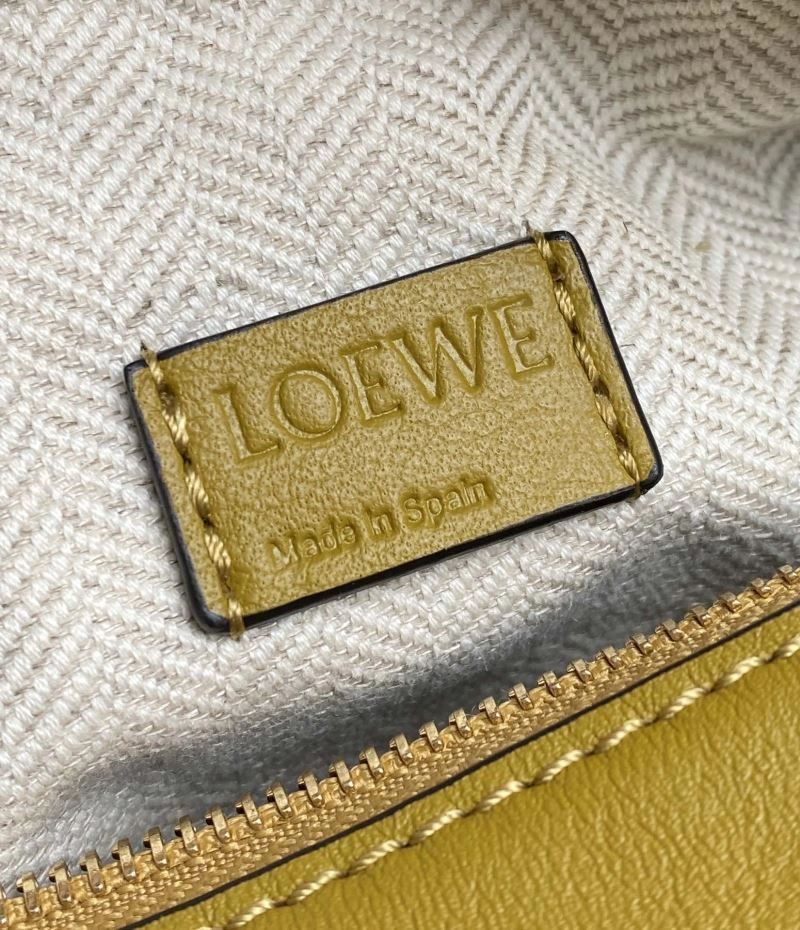High fidelity Loewe Puzzle Bags