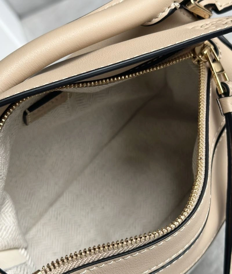 Affordable Loewe Puzzle Bags