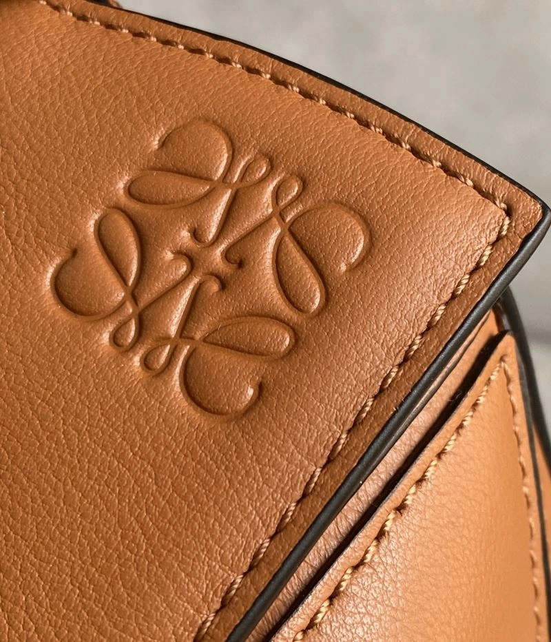 Top match Loewe Puzzle Bags