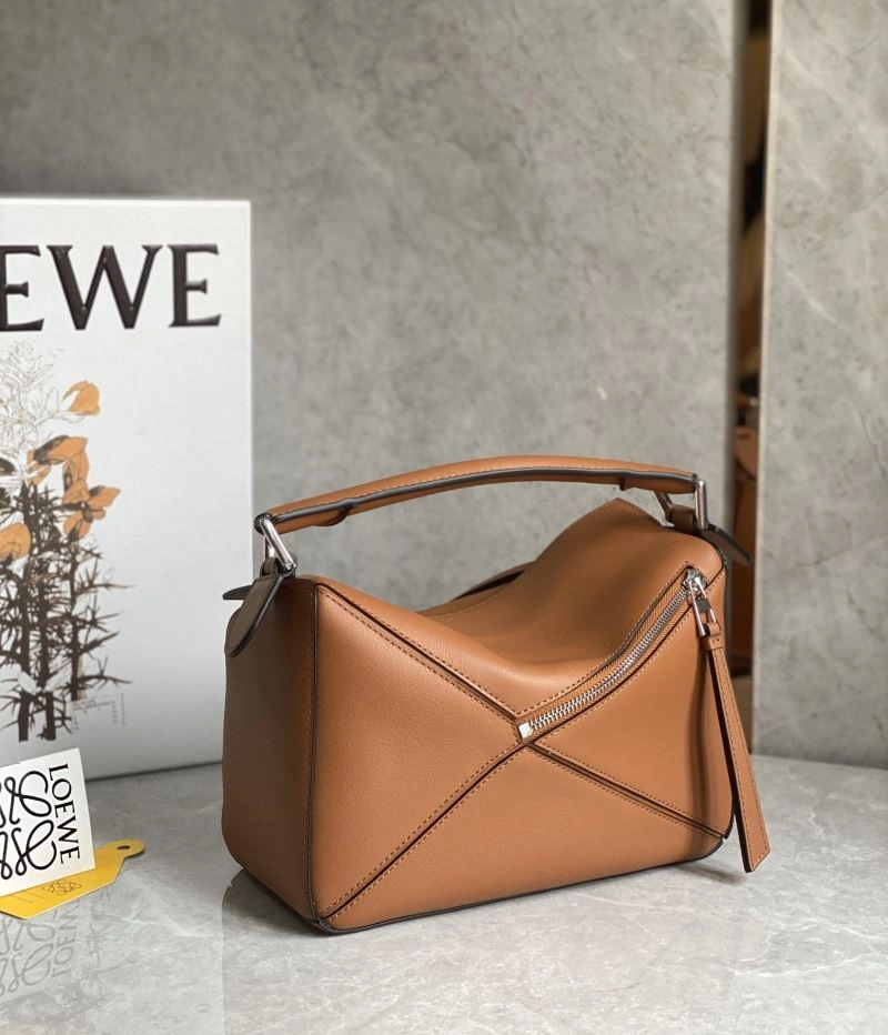 Top match Loewe Puzzle Bags