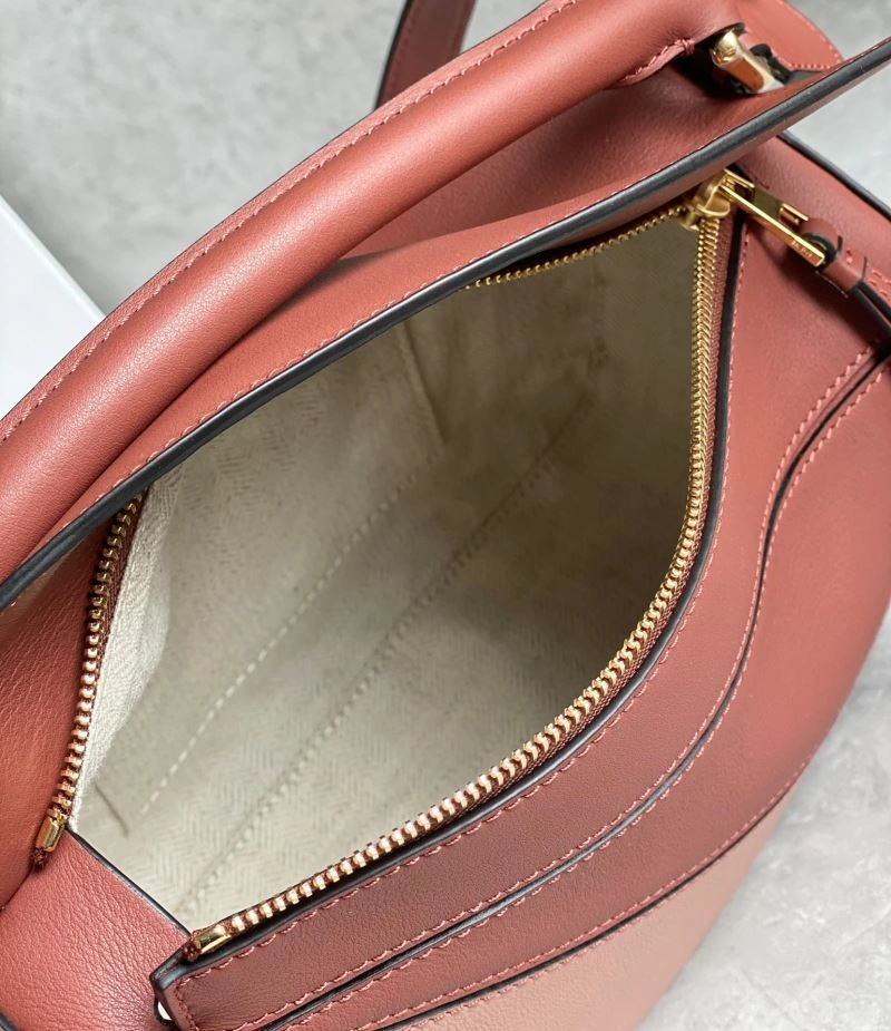 Top match Loewe Puzzle Bags