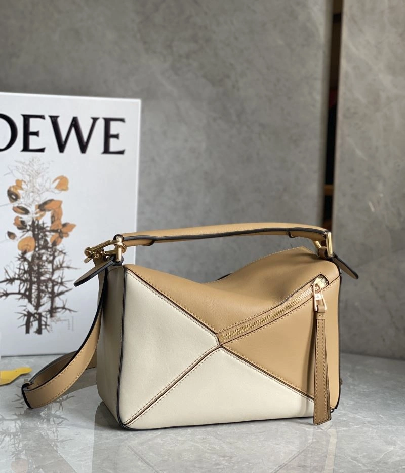 Top mirror Loewe Puzzle Bags