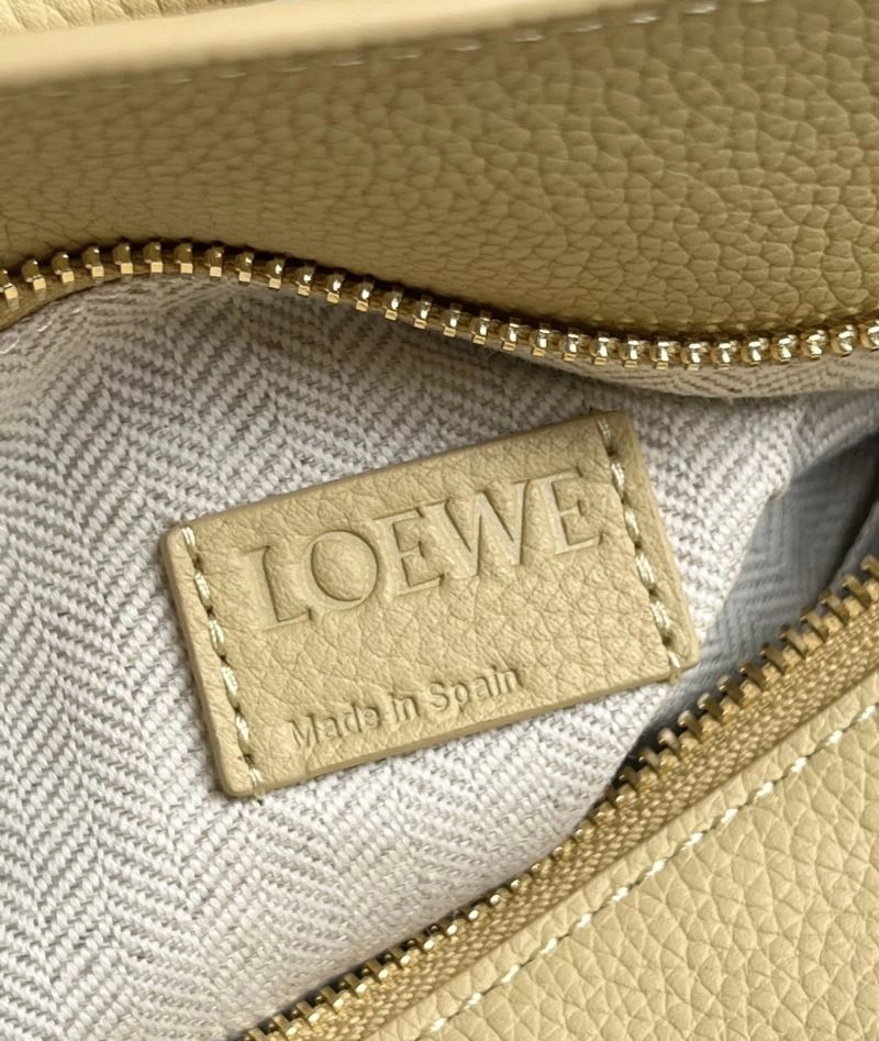Official Loewe Puzzle Bags