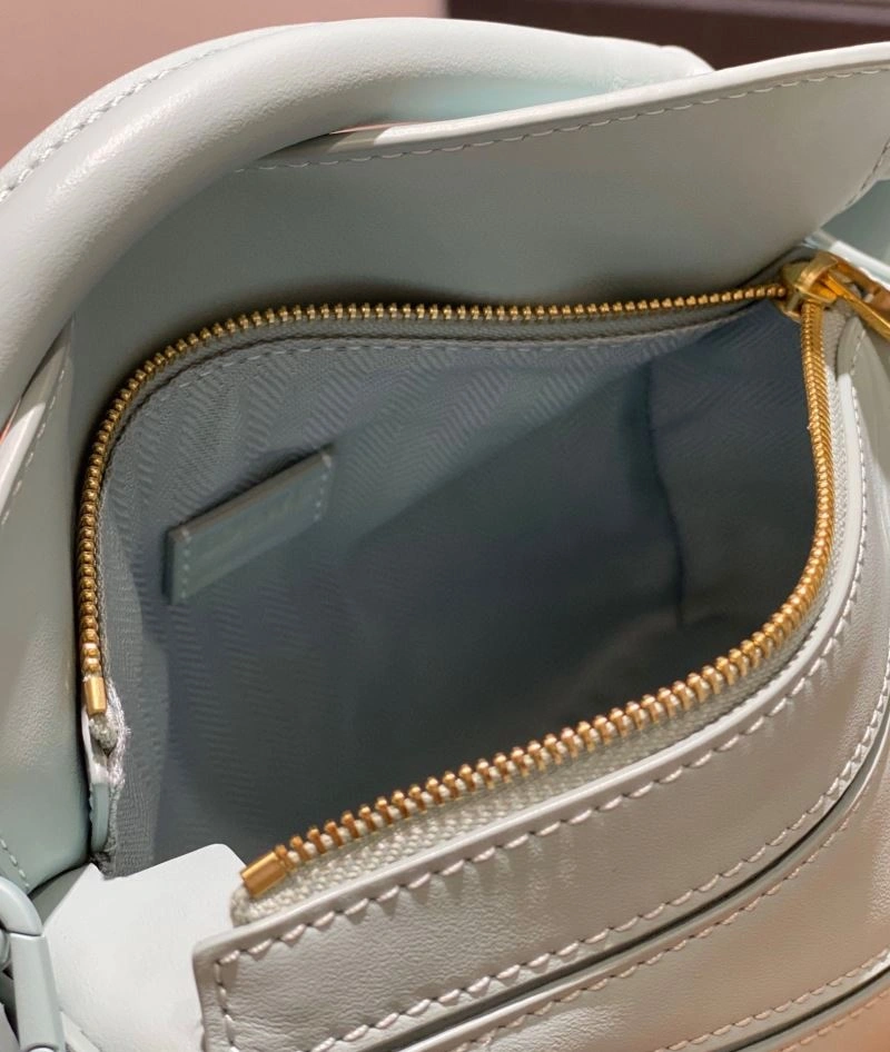 Top match Loewe Puzzle Bags