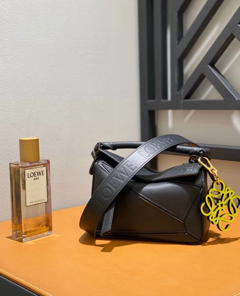 Loewe Puzzle Bags