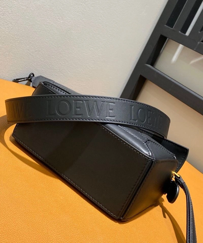 Inexpensive Loewe Puzzle Bags