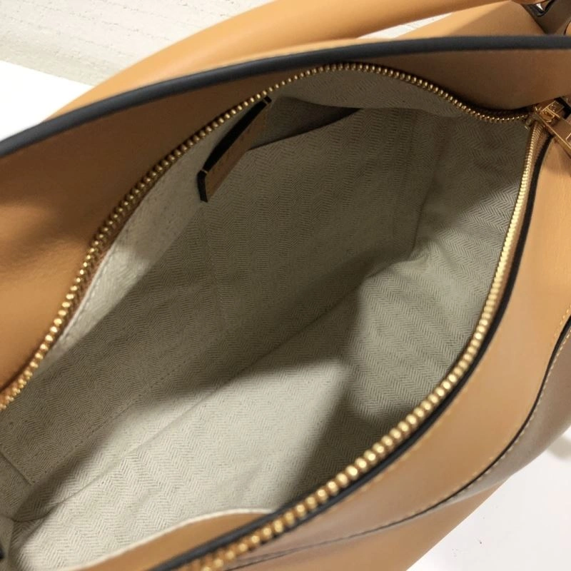 Top match Loewe Puzzle Bags