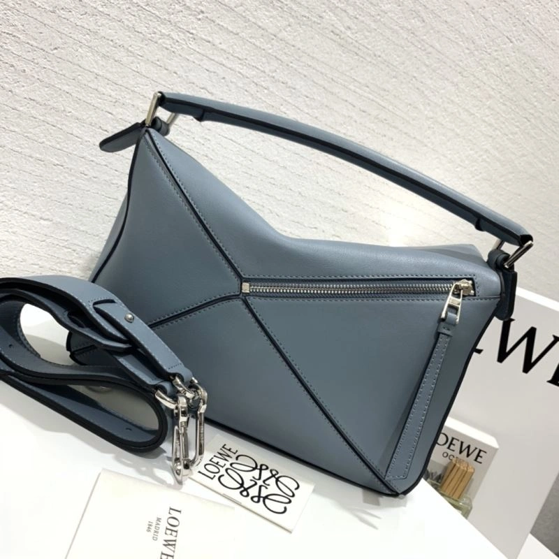 Low-cost Loewe Puzzle Bags