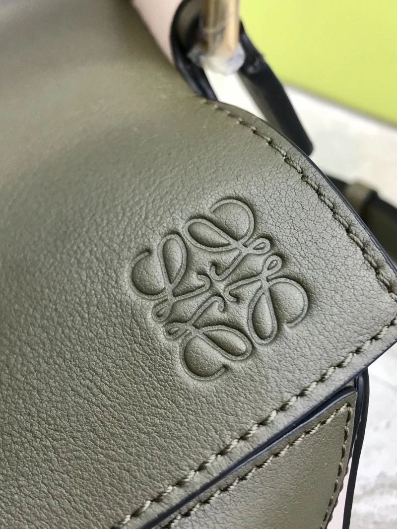Top mirror Loewe Puzzle Bags
