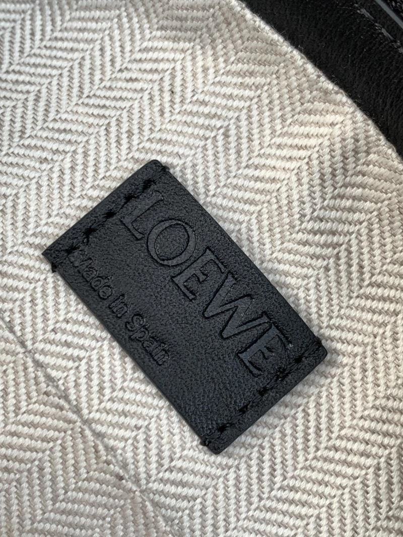 Official Loewe Puzzle Bags