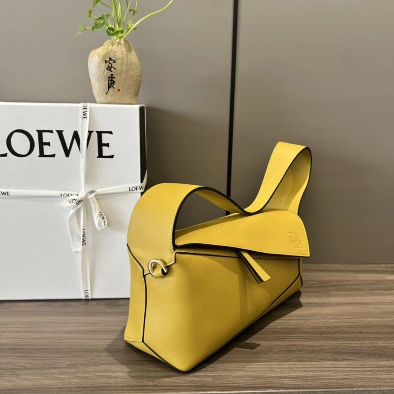 Reasonably priced Loewe Puzzle Bags