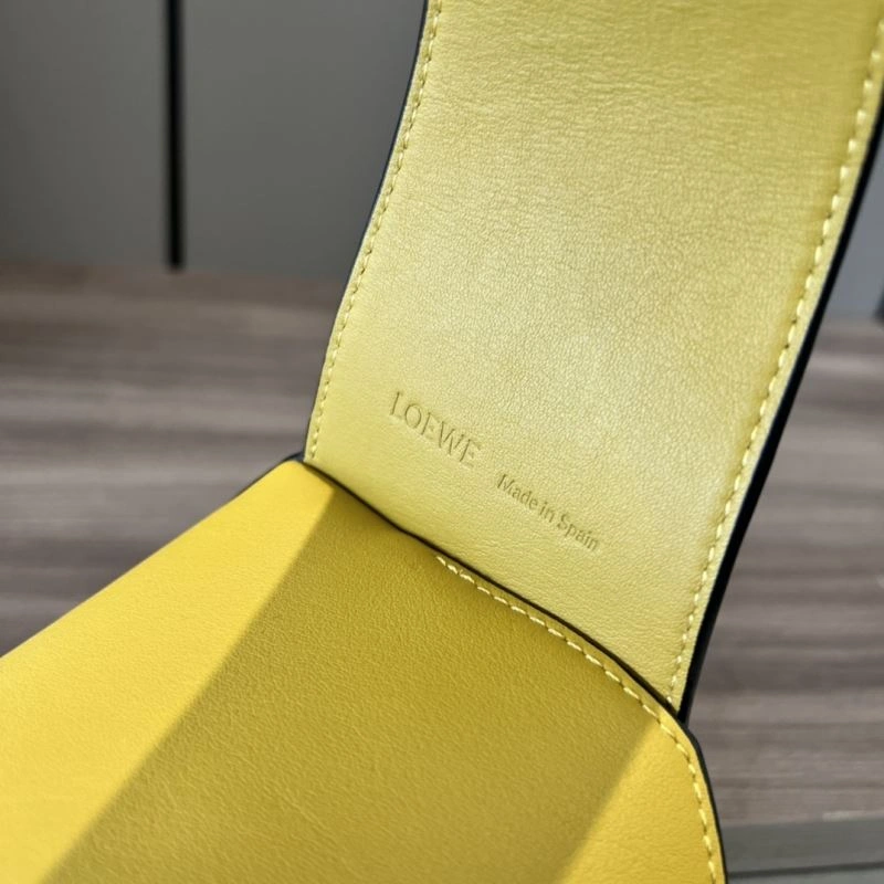 Reasonably priced Loewe Puzzle Bags
