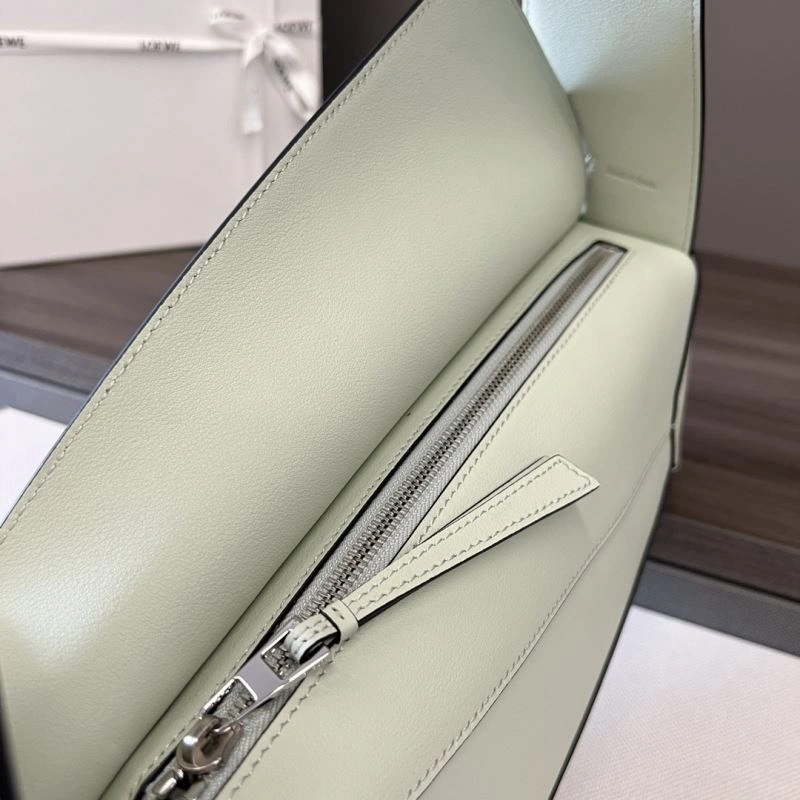 Top mirror Loewe Puzzle Bags