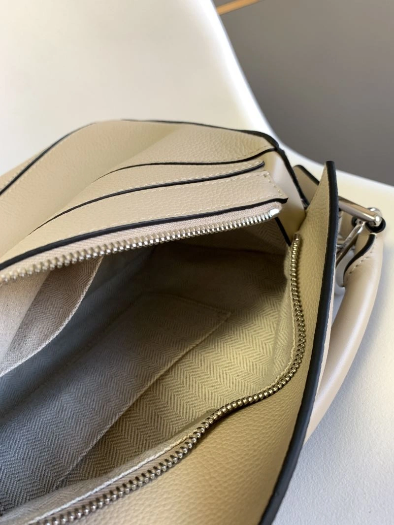 Bargain Loewe Puzzle Bags