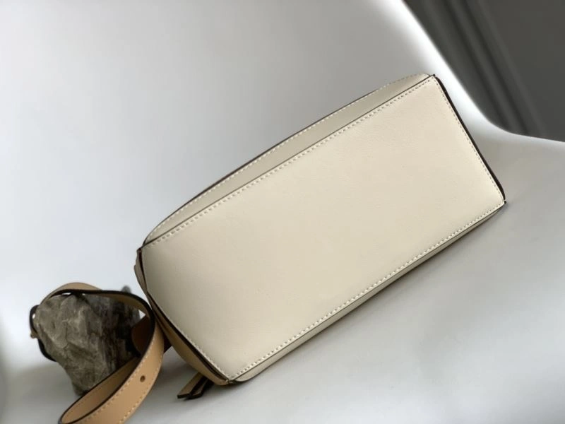 Top mirror Loewe Puzzle Bags