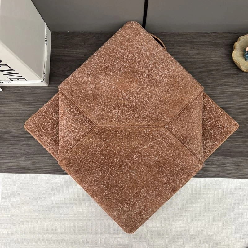 Cut-rate Loewe Puzzle Bags