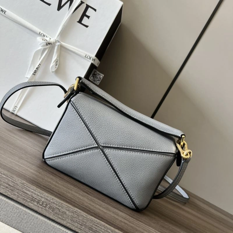 Bargain Loewe Puzzle Bags