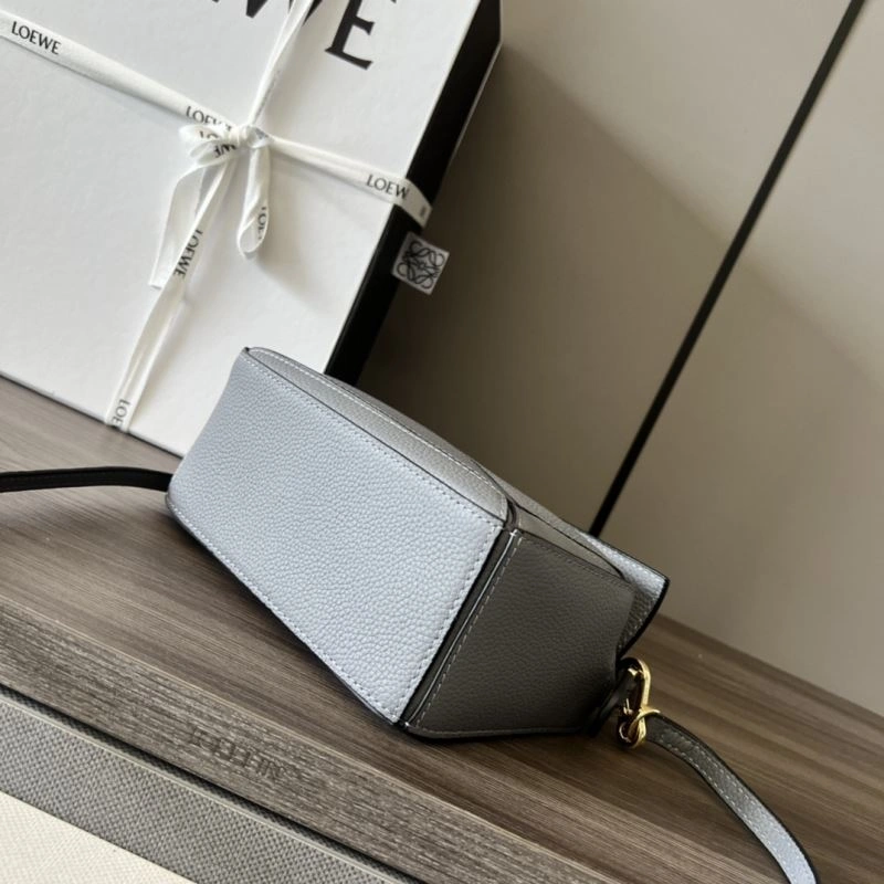 Bargain Loewe Puzzle Bags