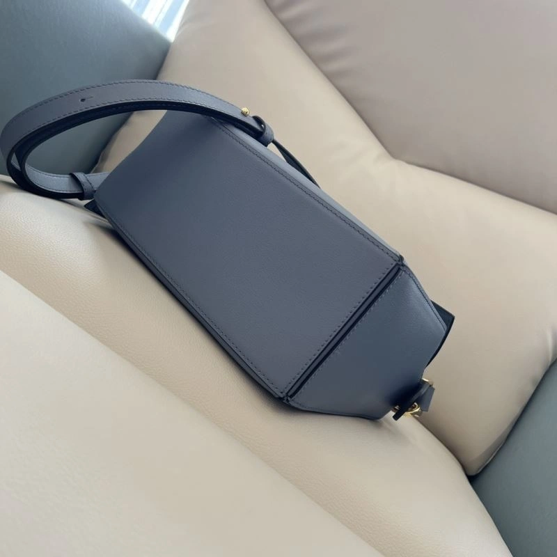 Bargain Loewe Puzzle Bags