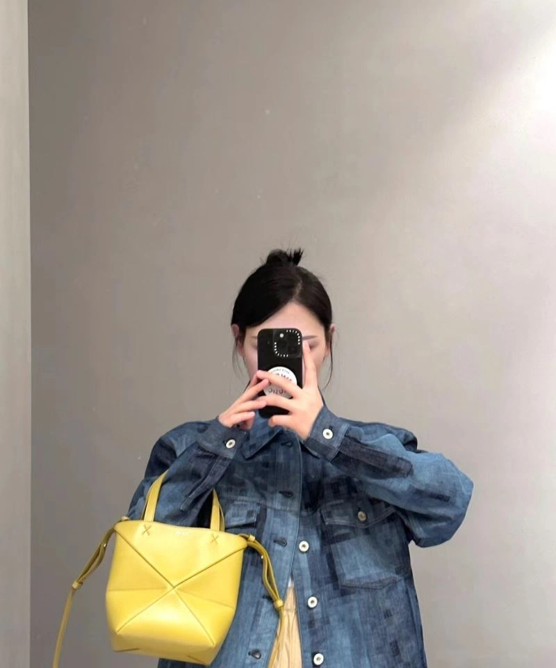 Bargain Loewe Puzzle Bags