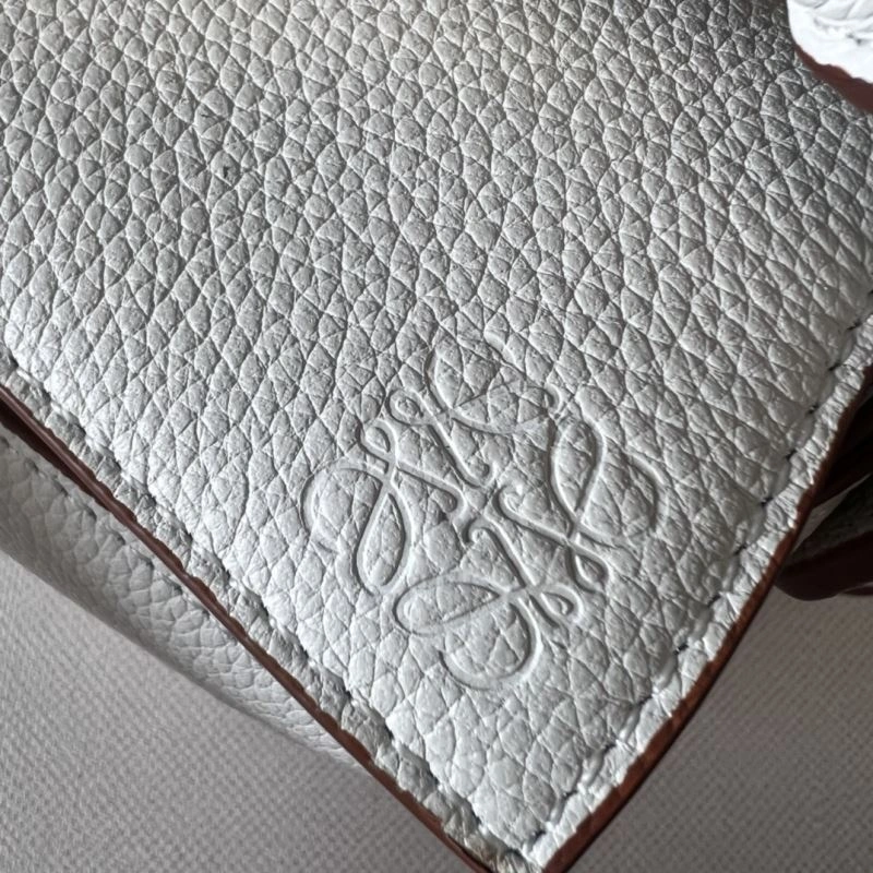 High accuracy Loewe Puzzle Bags
