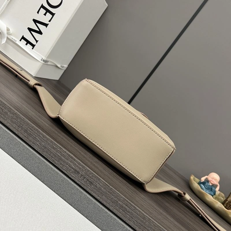 Top match Loewe Puzzle Bags