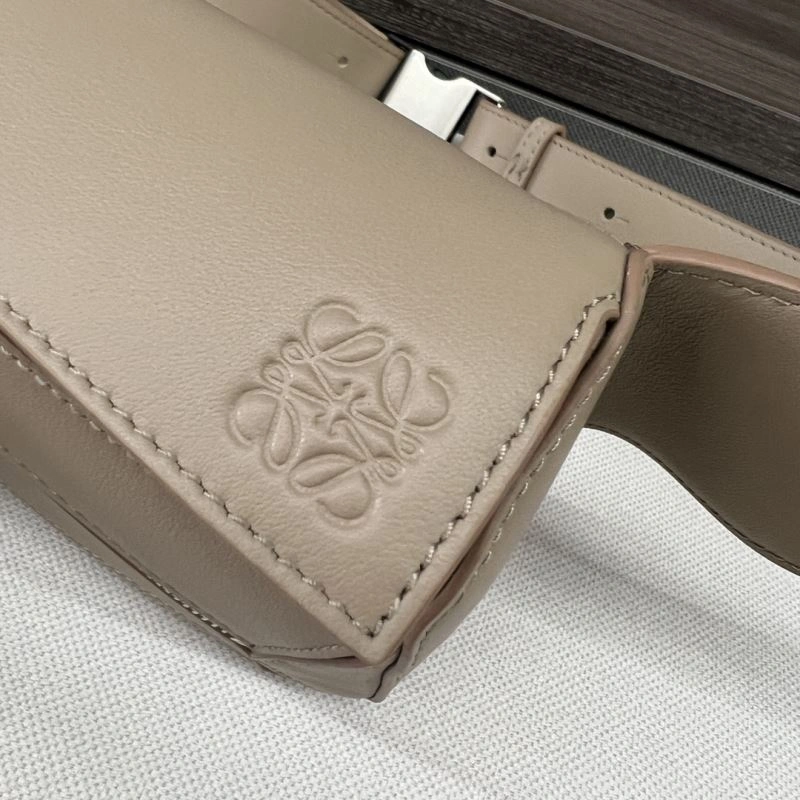 Top match Loewe Puzzle Bags