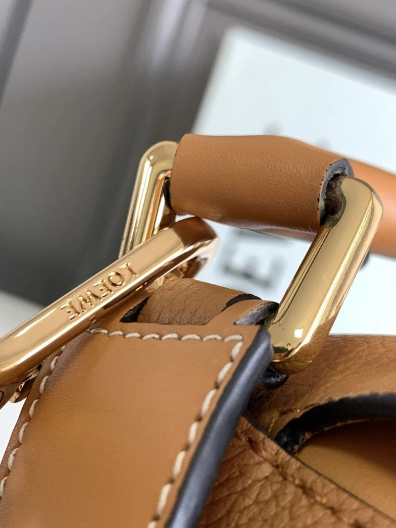 Top match Loewe Puzzle Bags