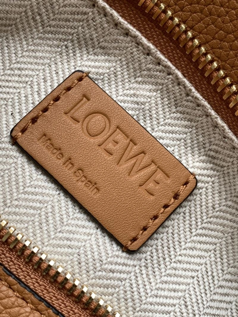 Top match Loewe Puzzle Bags