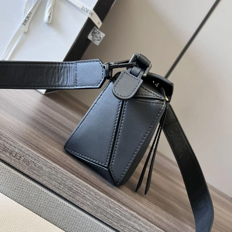 Bargain Loewe Puzzle Bags