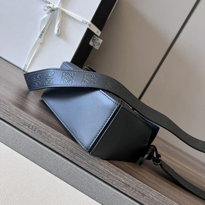 Bargain Loewe Puzzle Bags