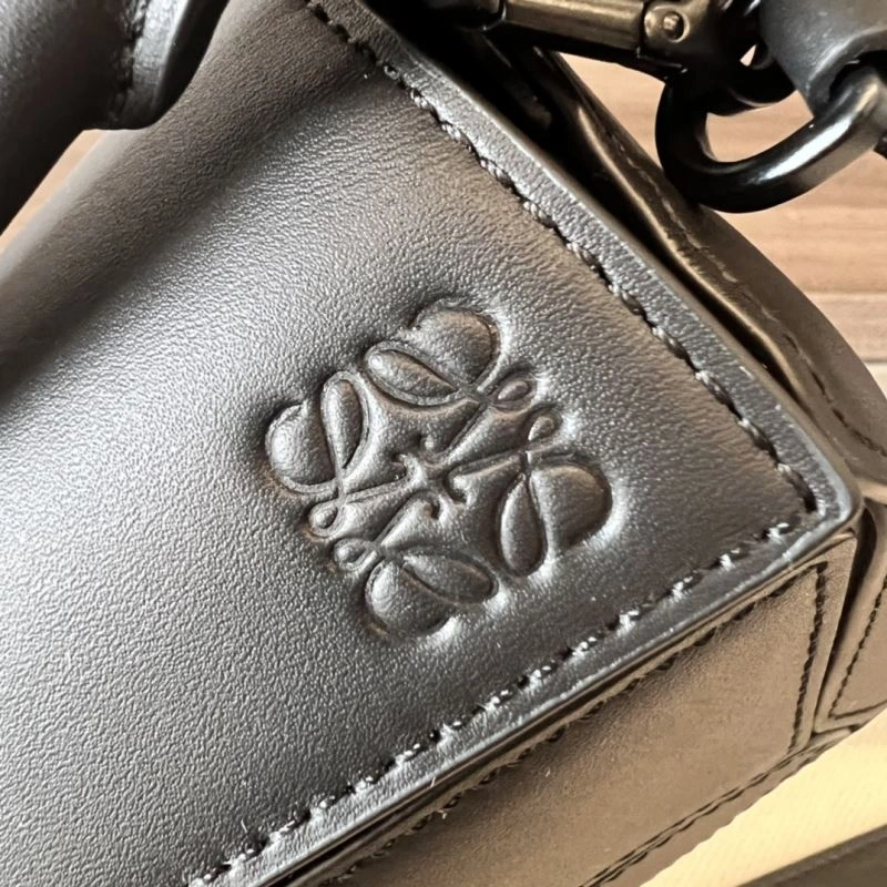 Bargain Loewe Puzzle Bags