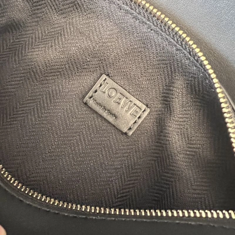 Bargain Loewe Puzzle Bags