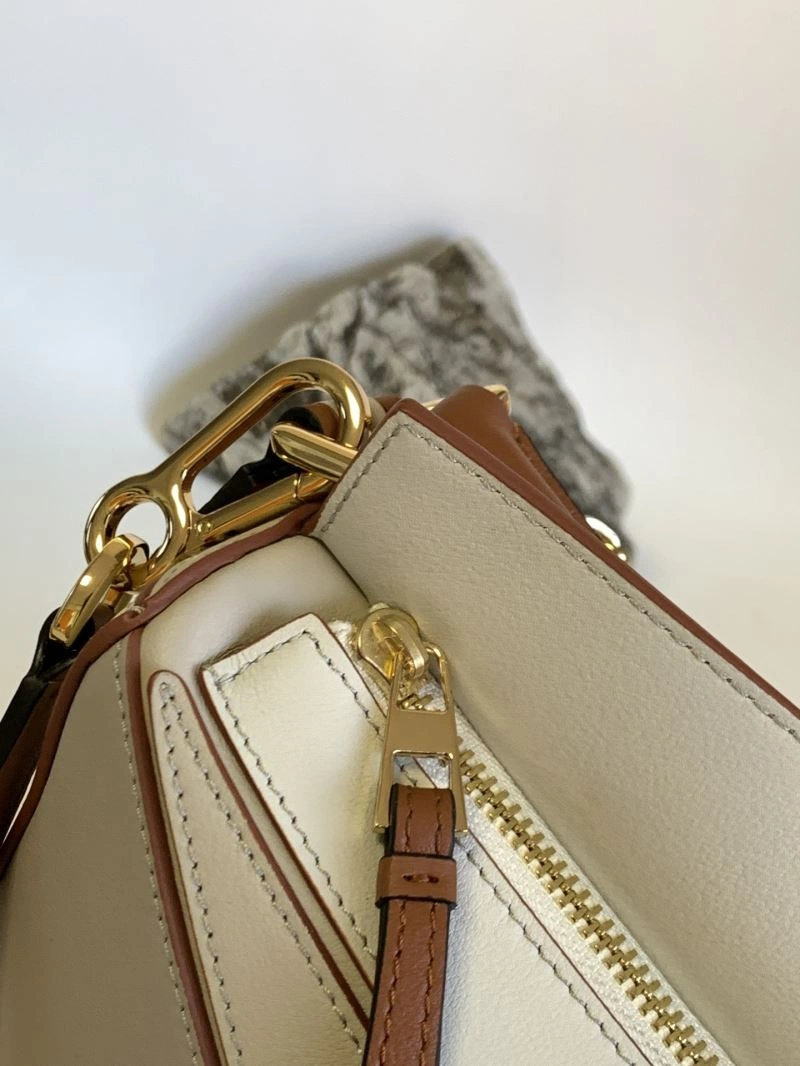 Cut-rate Loewe Puzzle Bags