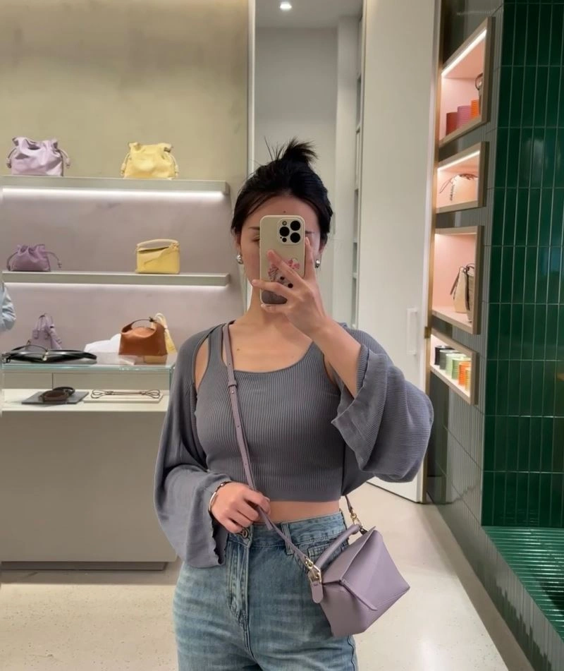 Cut-rate Loewe Puzzle Bags