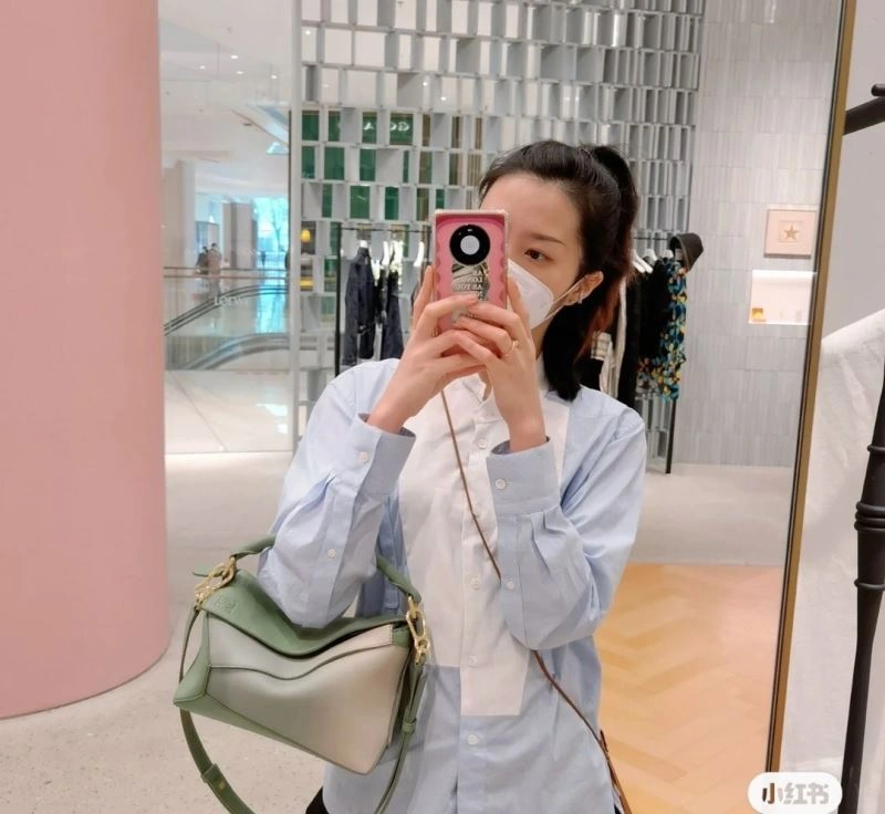 Budget-friendly Loewe Puzzle Bags