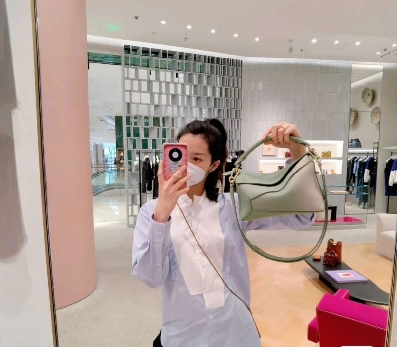 Budget-friendly Loewe Puzzle Bags