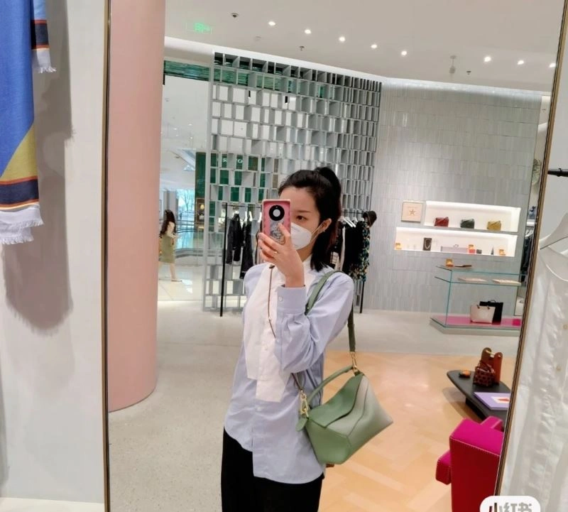 Budget-friendly Loewe Puzzle Bags