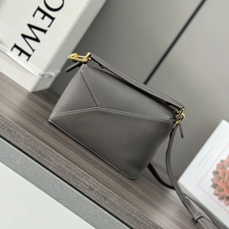 Top mirror Loewe Puzzle Bags