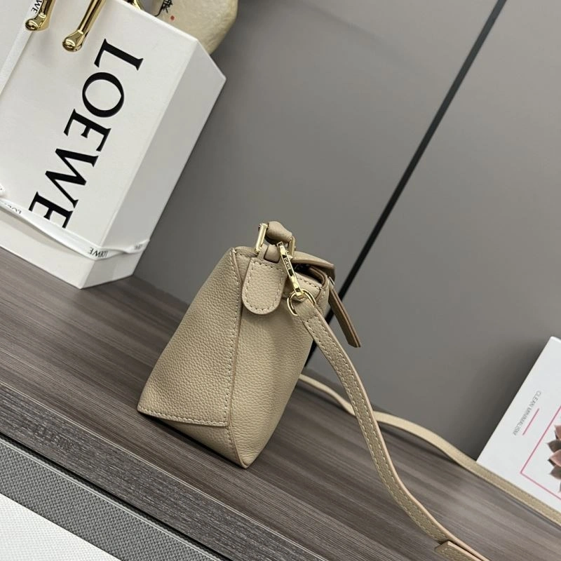 Top mirror Loewe Puzzle Bags