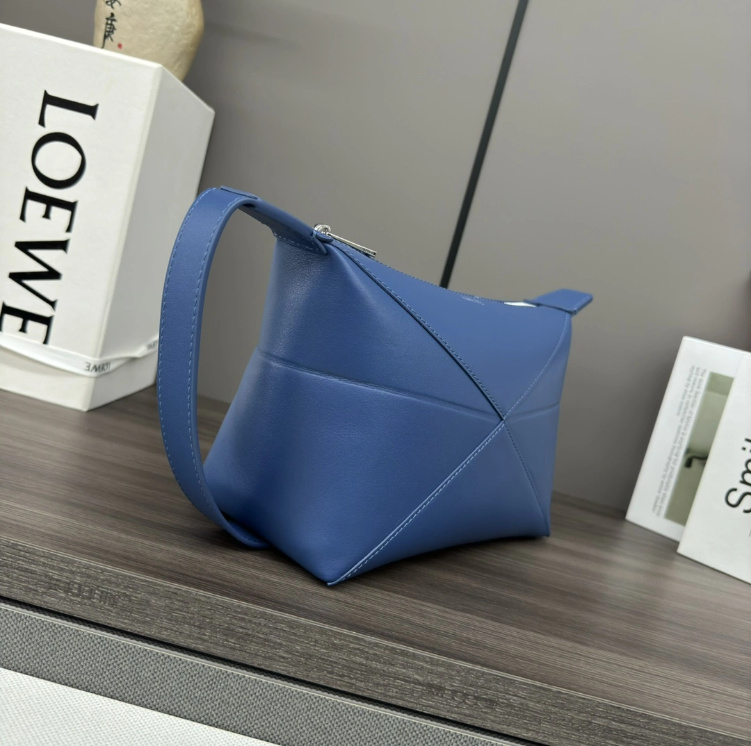Top mirror Loewe Puzzle Bags