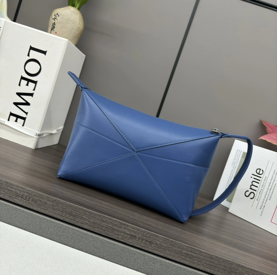 Top mirror Loewe Puzzle Bags
