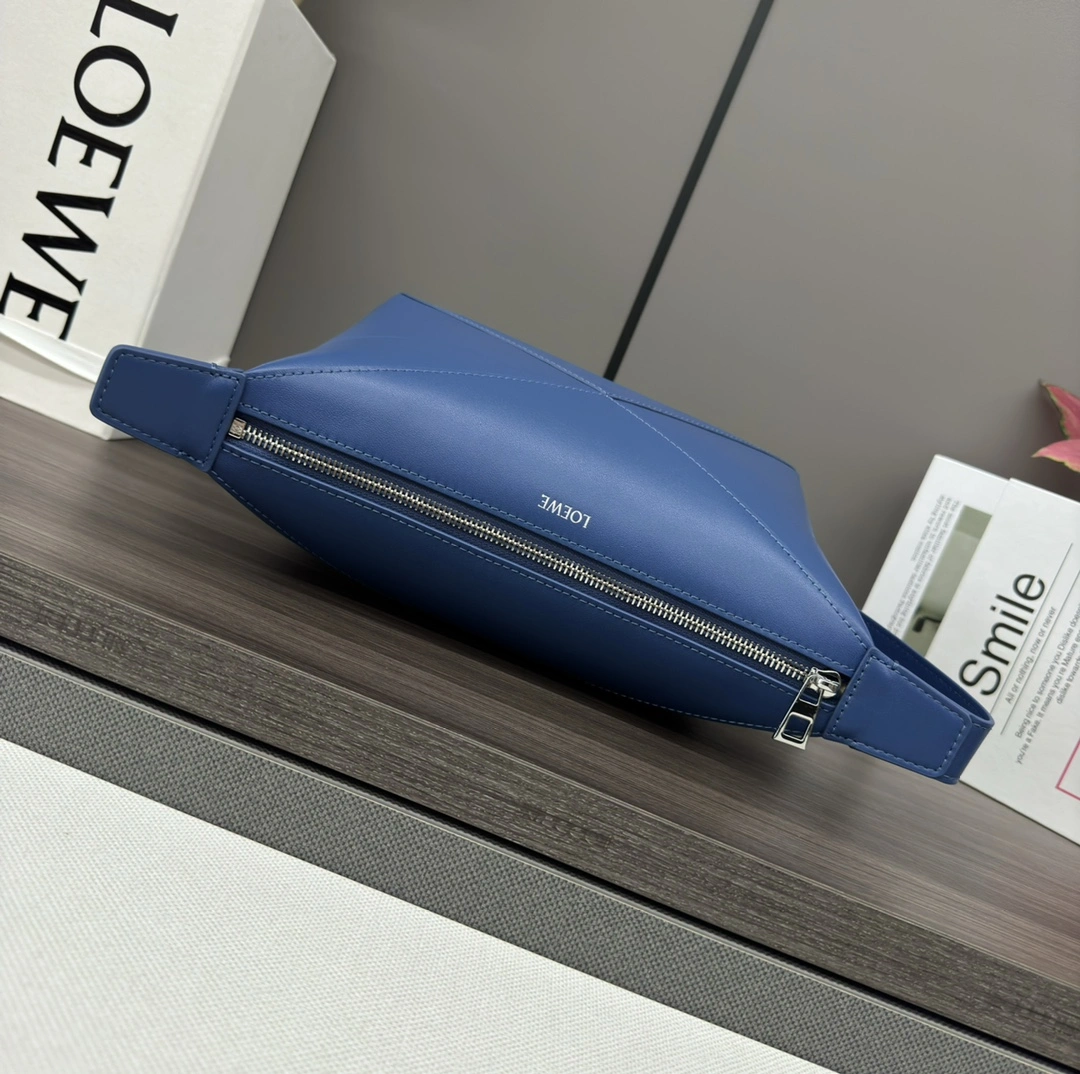 Top mirror Loewe Puzzle Bags
