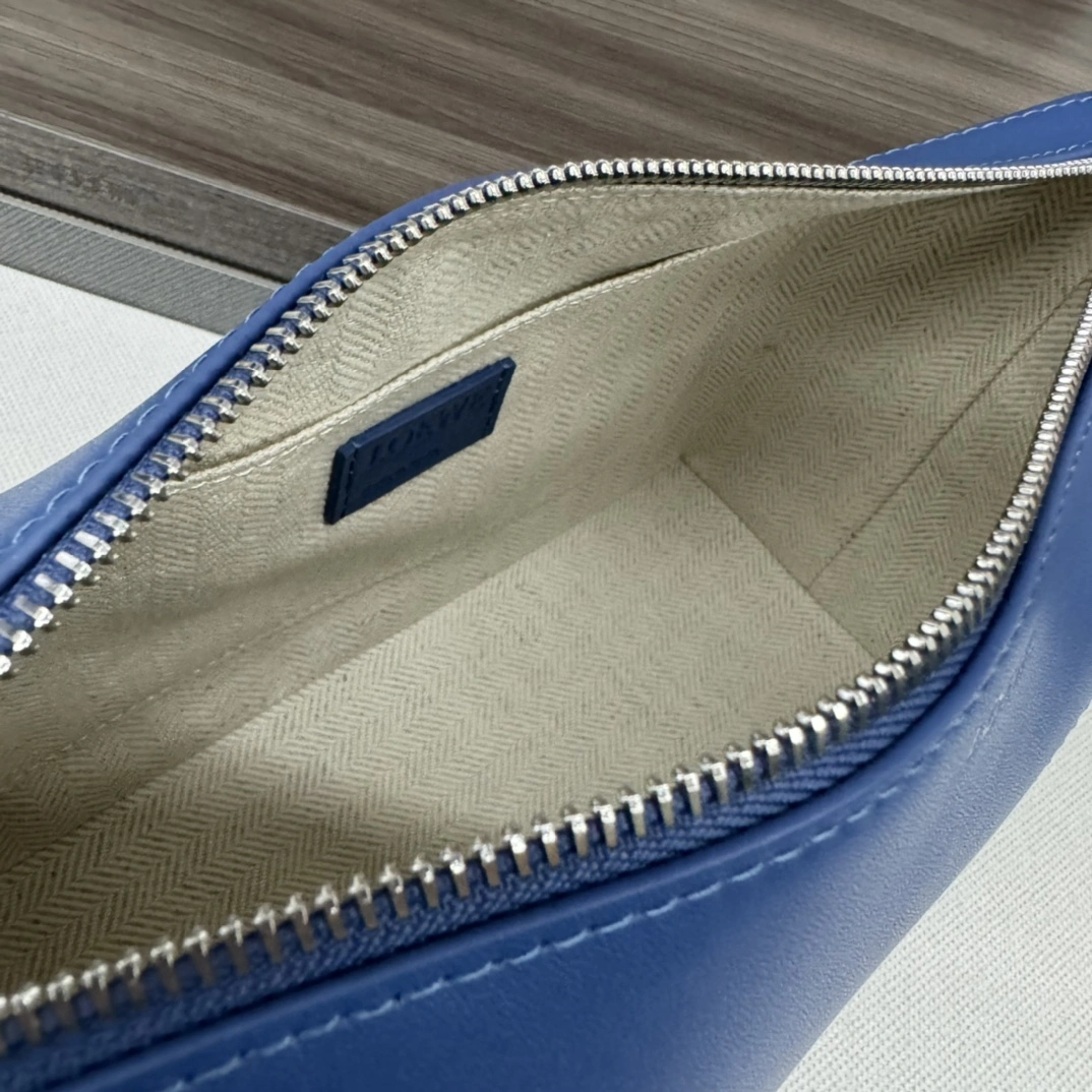 Top mirror Loewe Puzzle Bags