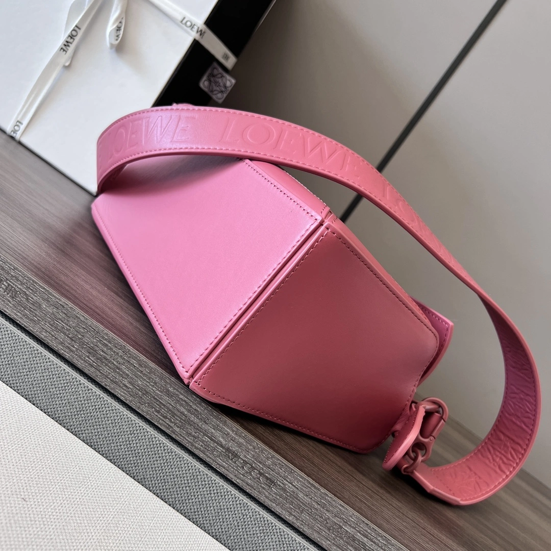 Exact replica Loewe Puzzle Bags